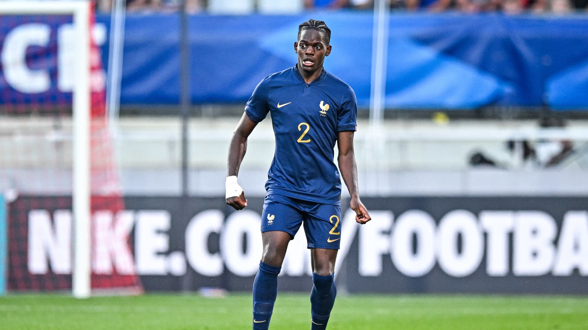 Equipe de France: une hécatombe en défense, Lukeba remplace Disasi