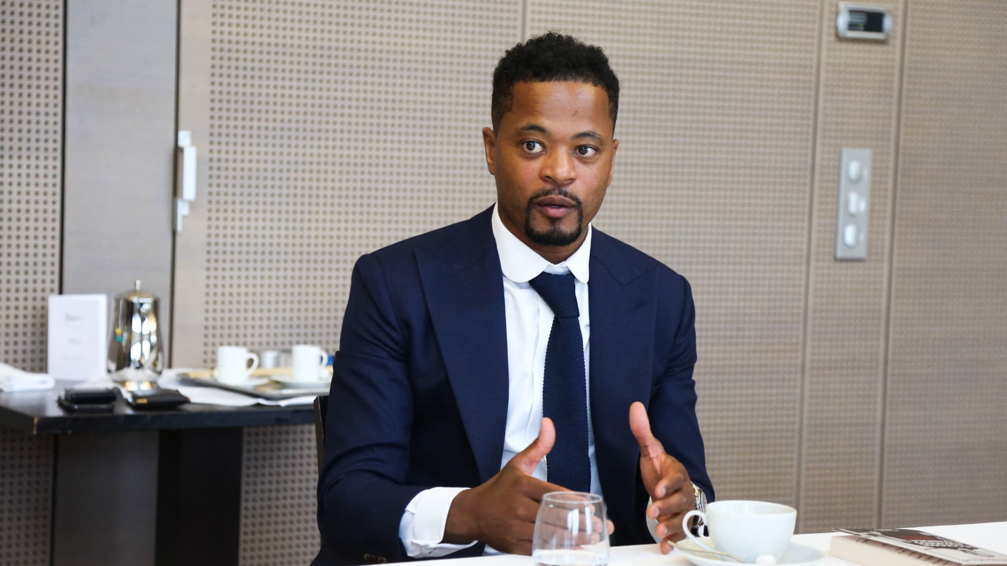 Condamné pour injure homophobe, Patrice Evra s'excuse encore mais se ...