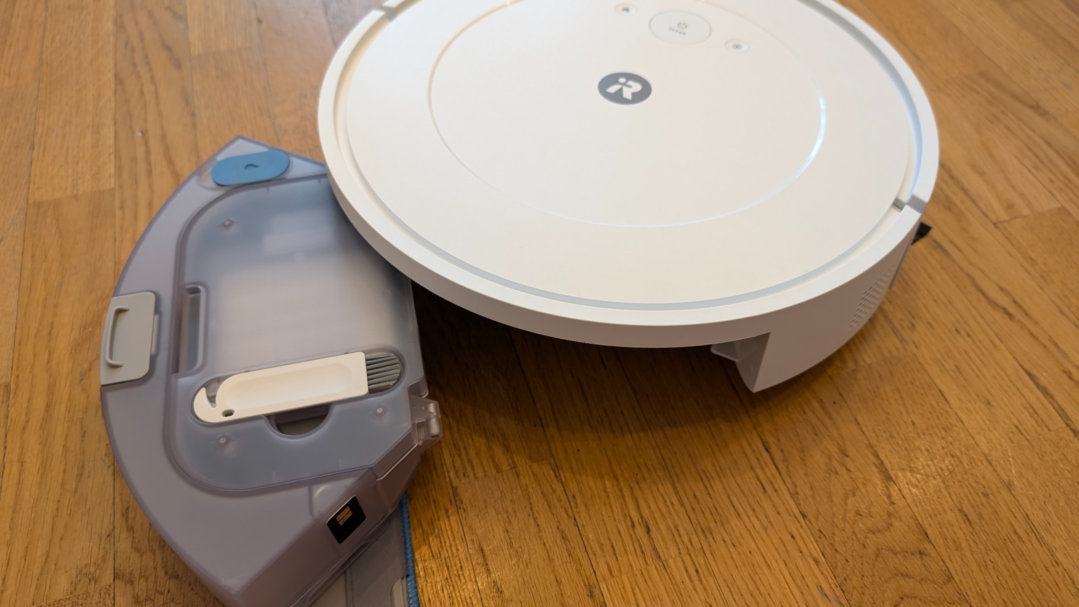 Test du Roomba Combo Essential: que vaut le robot-aspirateur à moins de ...