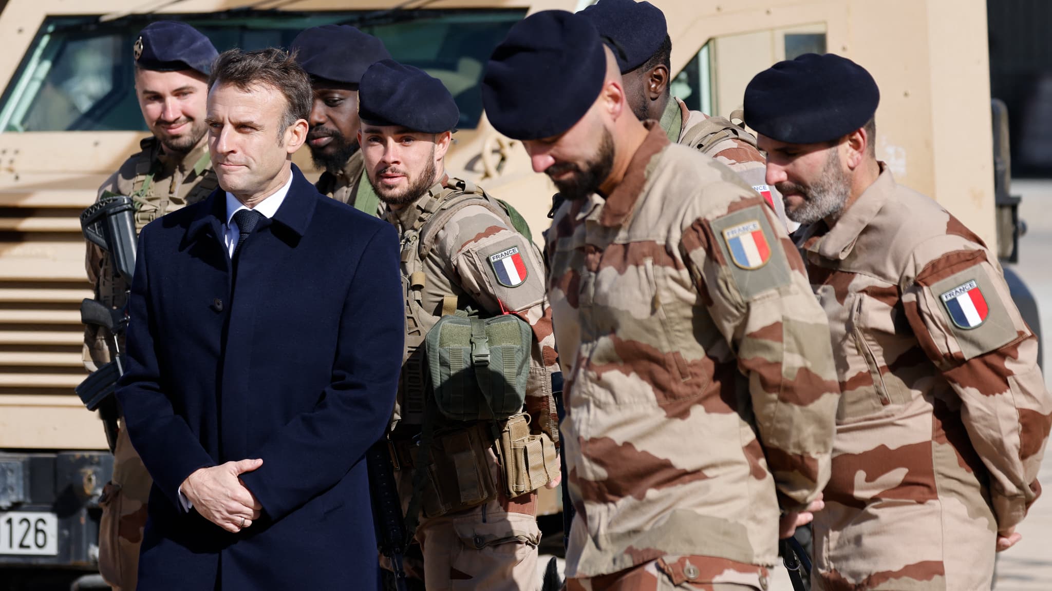 Faut-il réinstaurer le service militaire? "Pas envie de se donner pour ...