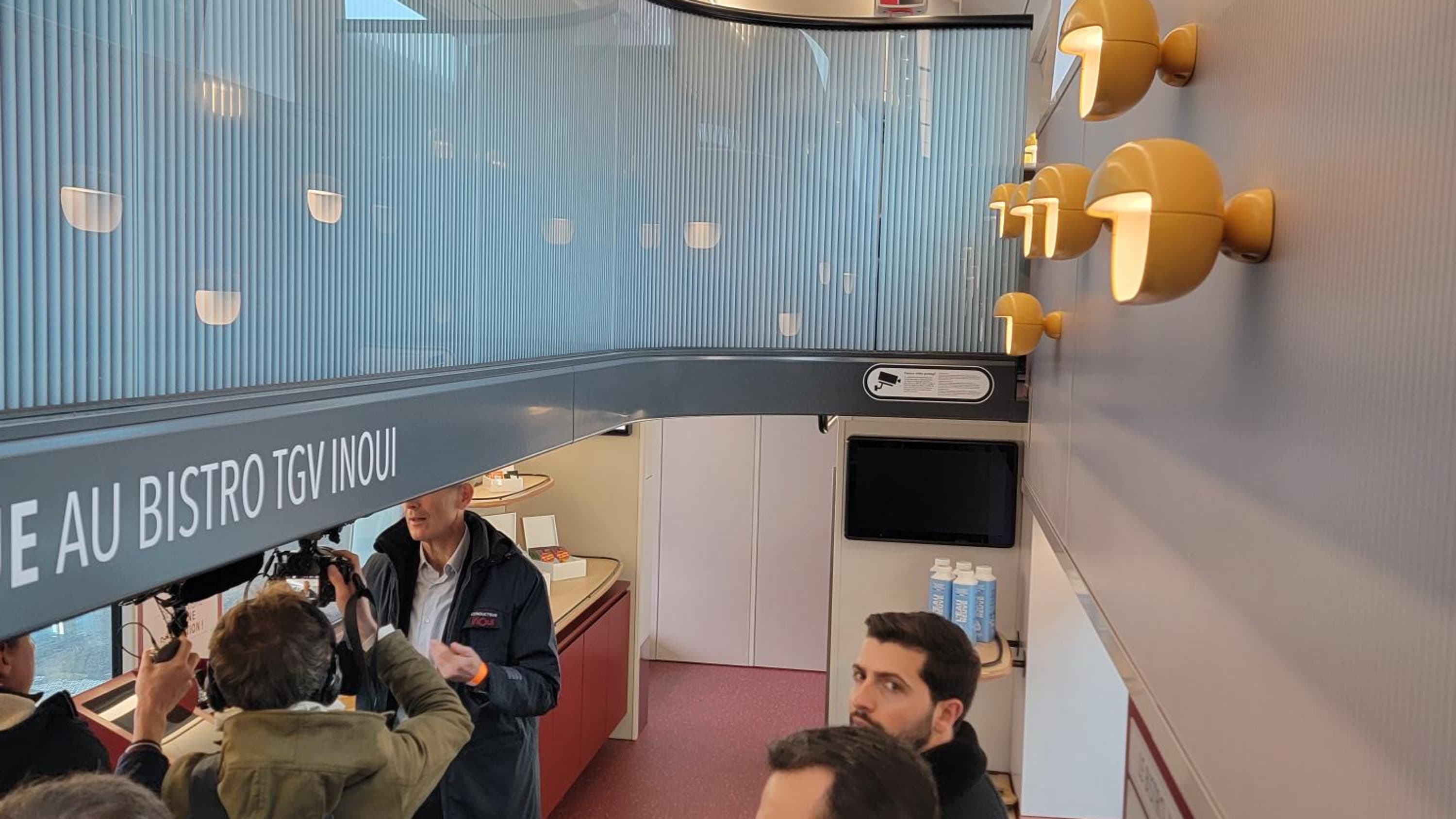 Sièges, voiture Bistro, bagages, PMR: découvrez l'intérieur du nouveau ...