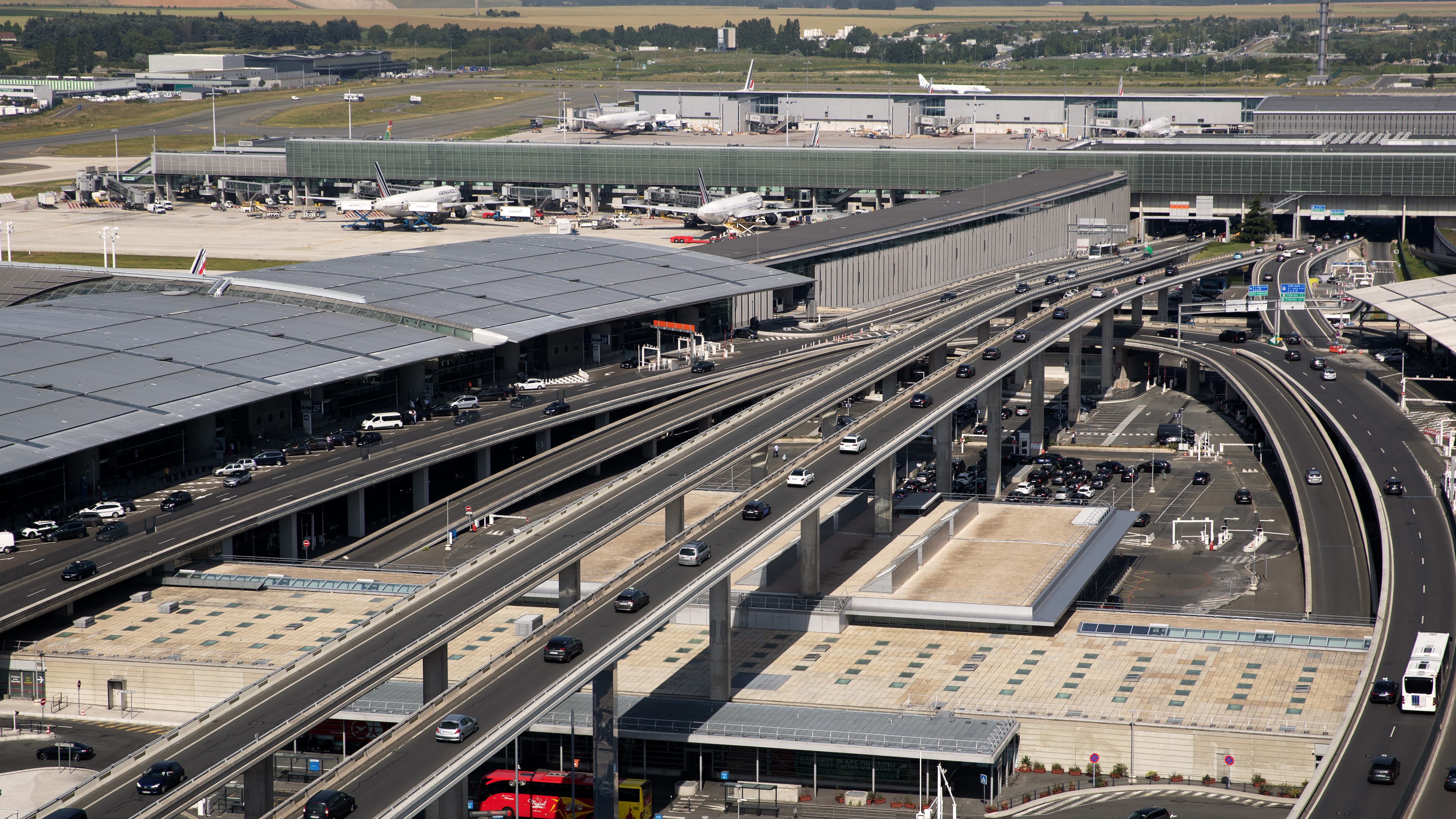 CDG Express: l'Etat signe le contrat de service public