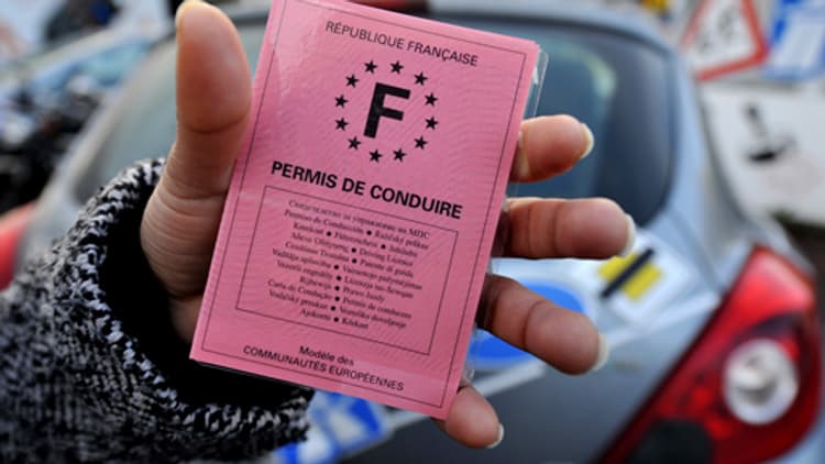 Un permis de conduire sur dix est un faux