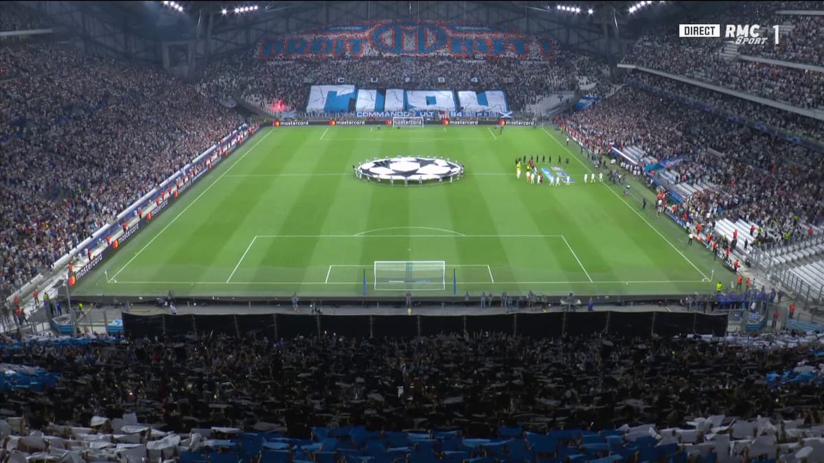 OM-Francfort: les images du Vélodrome en fusion pour l'entrée des ...