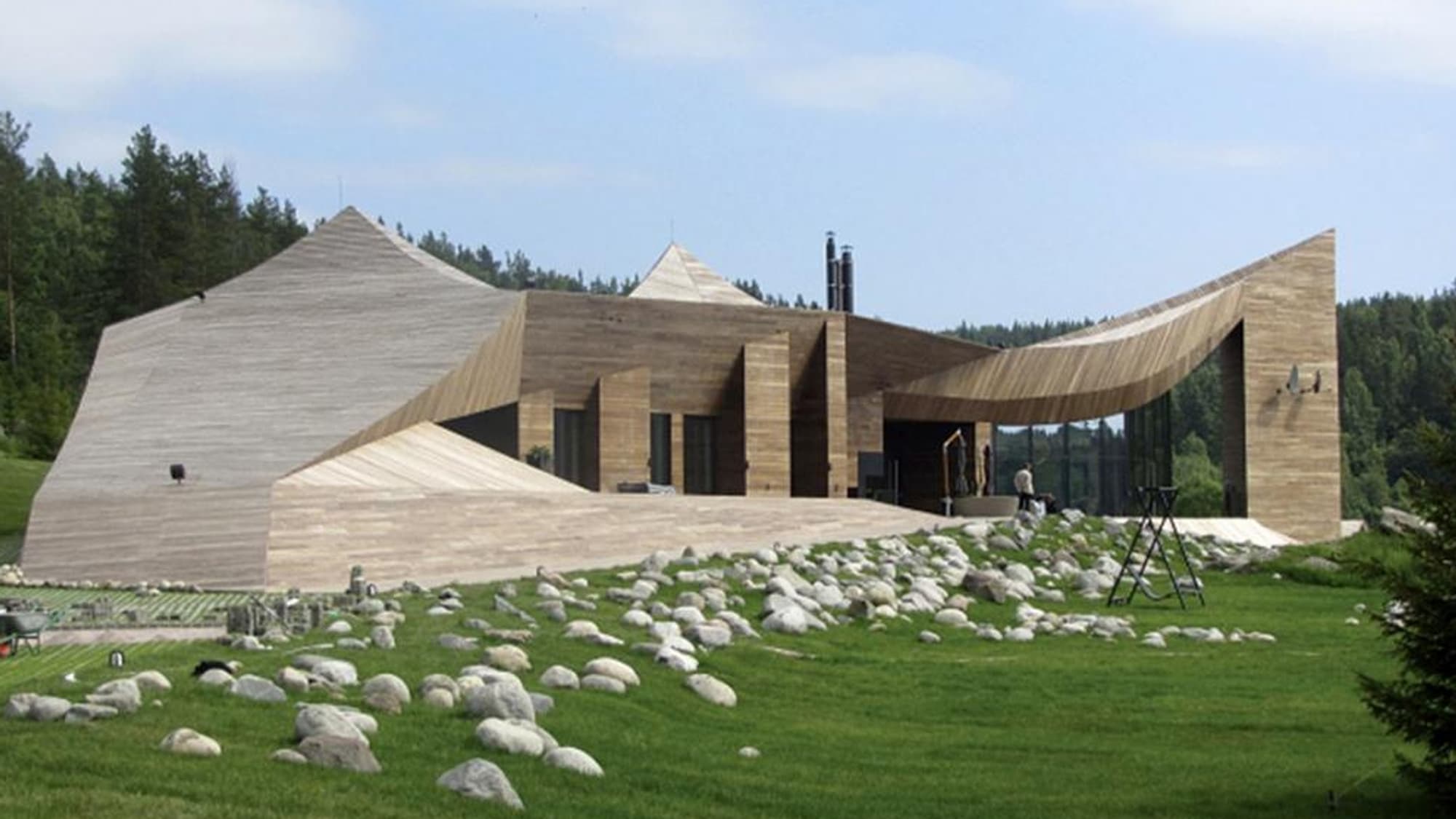 Palaces, stations de ski, vignobles... Vladimir Poutine détiendrait un ...