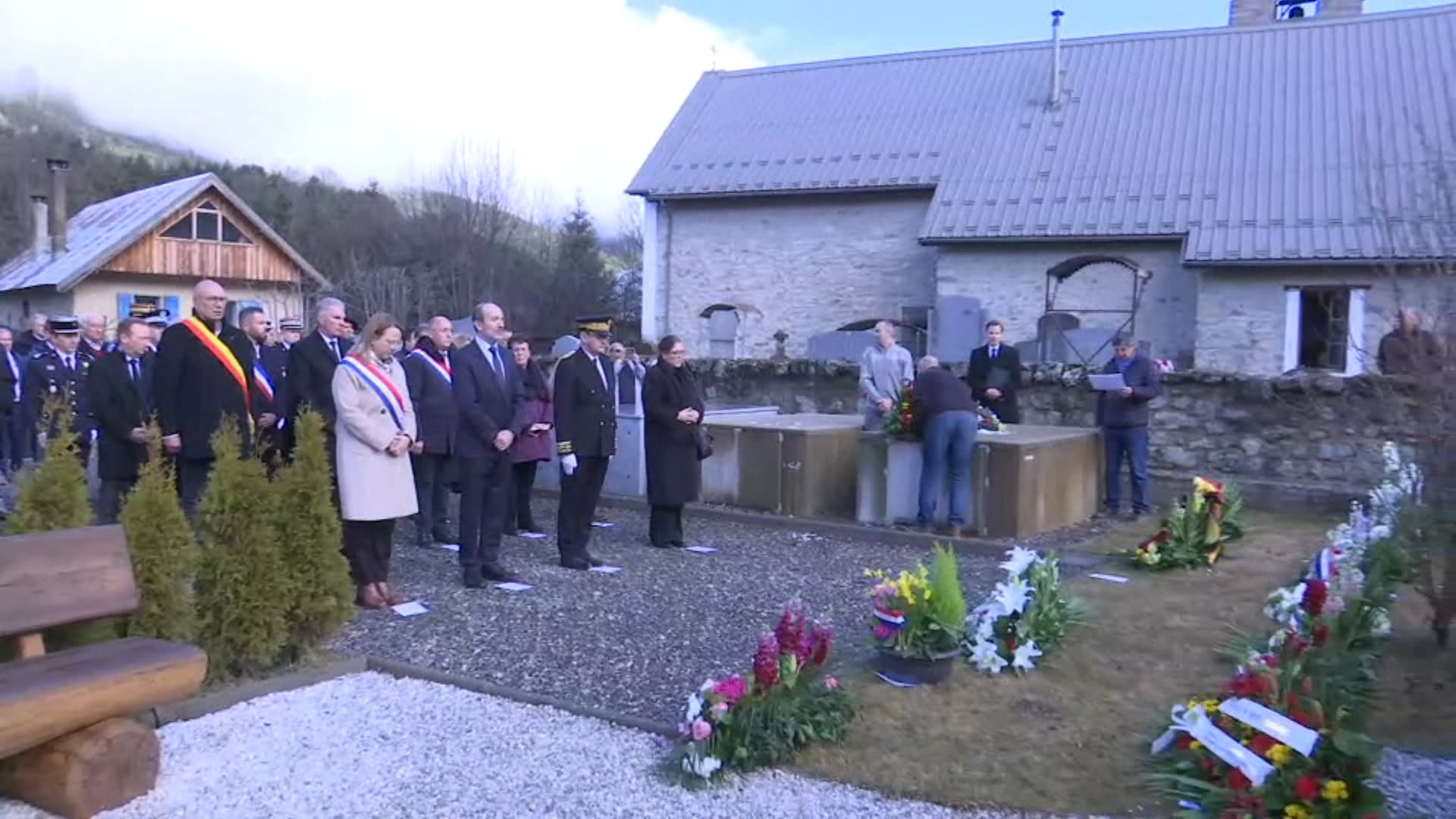 Crash de la Germanwings: 400 personnes présentes à la cérémonie de ...