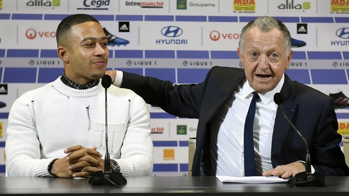"Il y avait penalty sur Nilmar!" Depay sait comment s’intégrer à Lyon