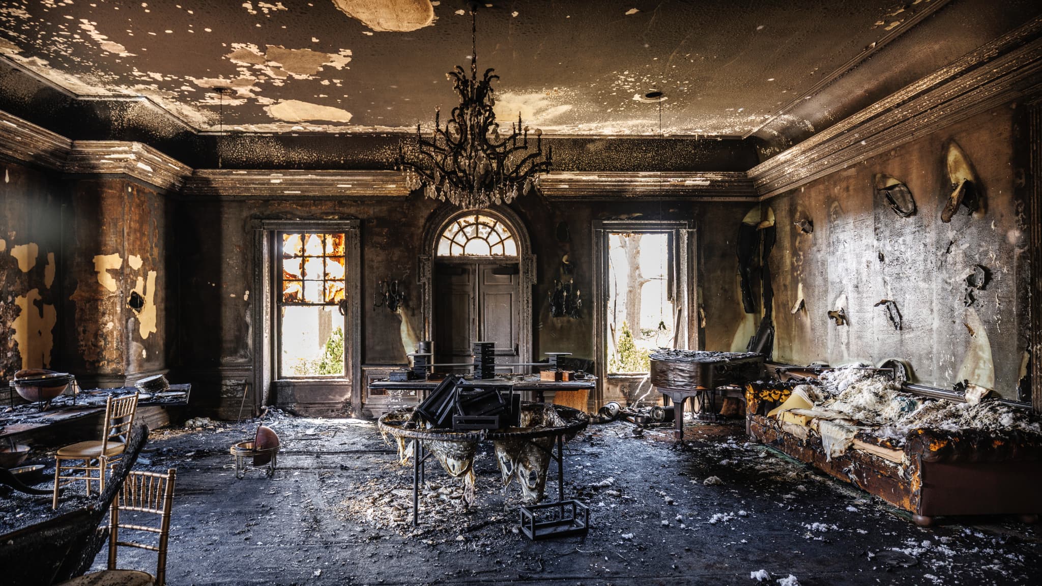 États-Unis: le domicile du gouverneur démocrate Josh Shapiro incendié ...