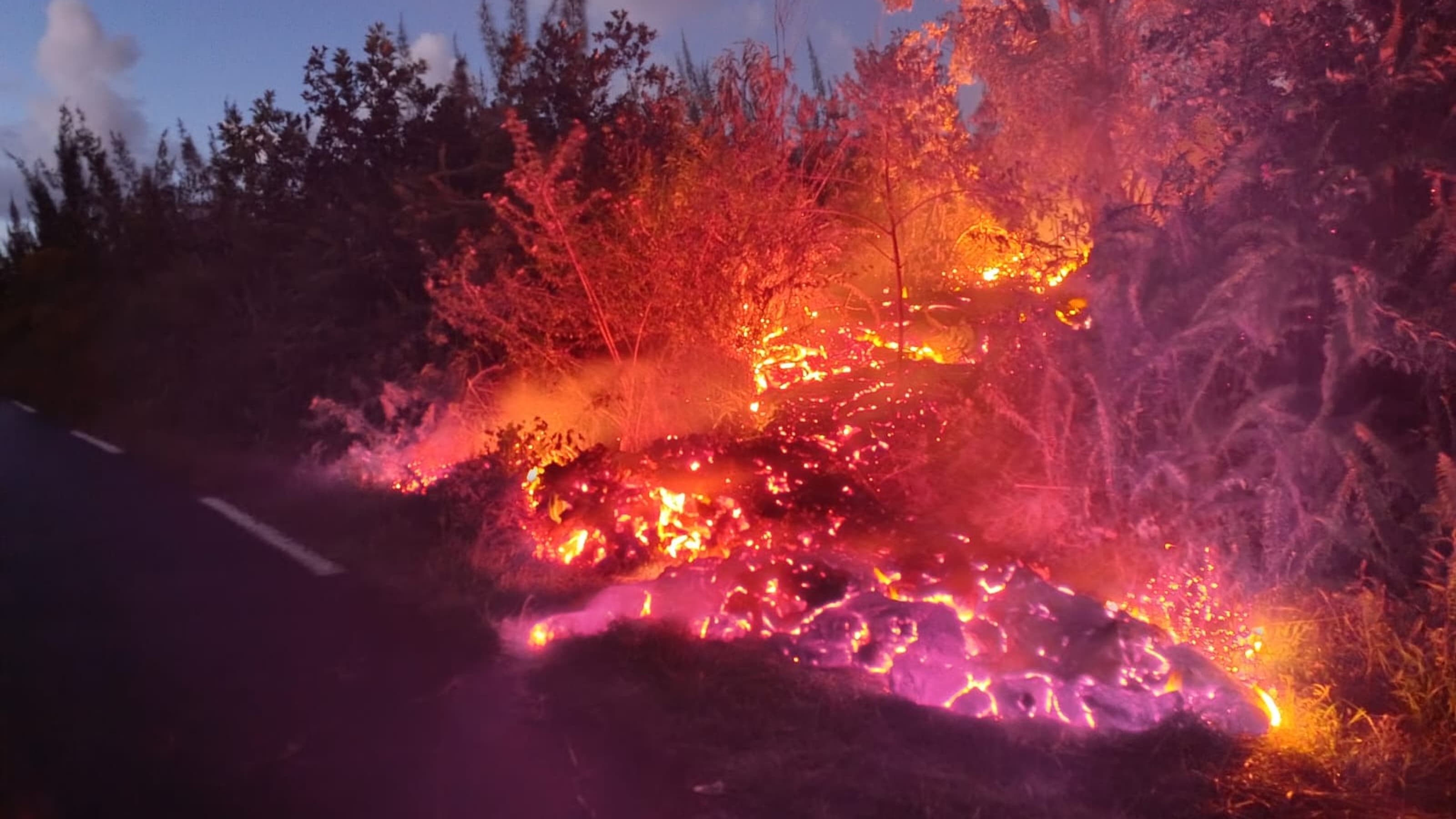 Éruption du Piton de la Fournaise: les images impressionnantes des ...