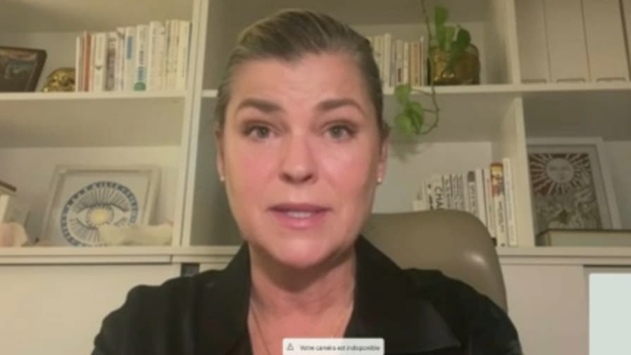 "Il m'a violée dans cette cabane de piscine": une ex-mannequin suédoise ...