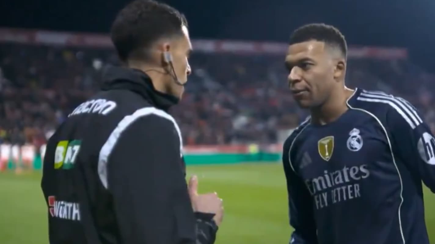 "Regarde-moi quand je te parle": l'échange musclé entre Mbappé et un ...