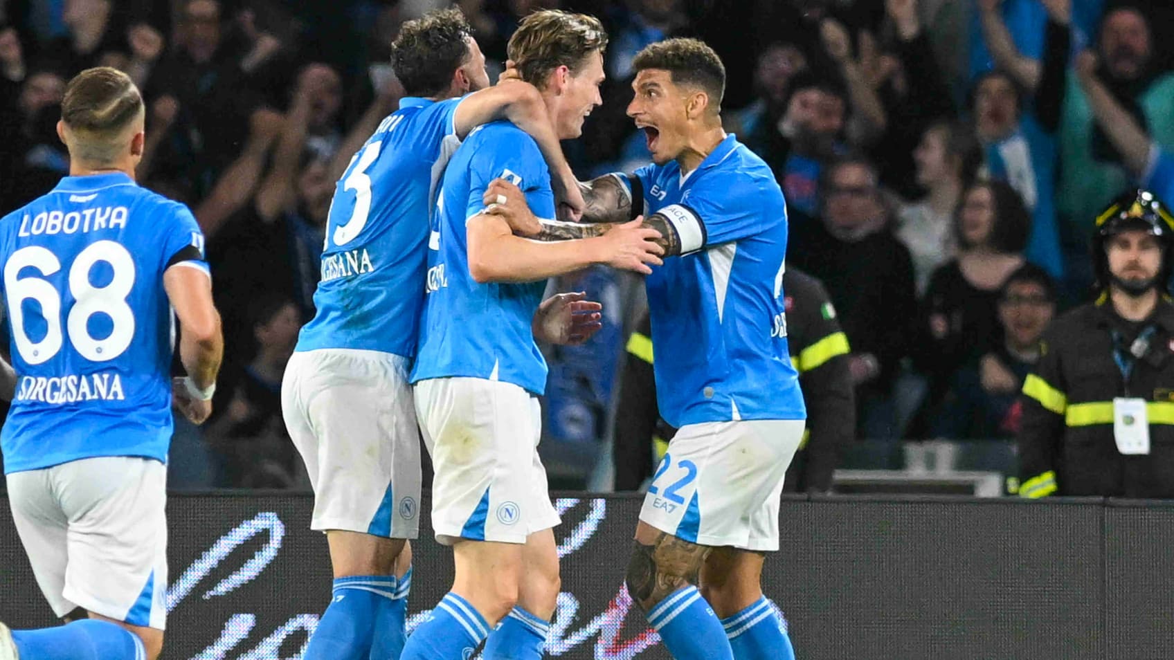 Vainqueur du Torino, Naples prend la main pour le titre dans une Serie ...