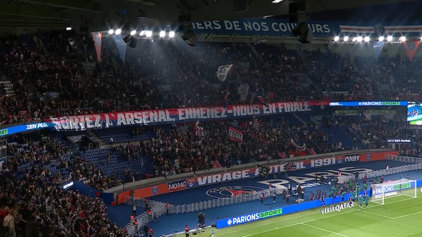 PSG-Arsenal: les images de l’immense tifo déployé au Parc des Princes avant la demi-finale retour