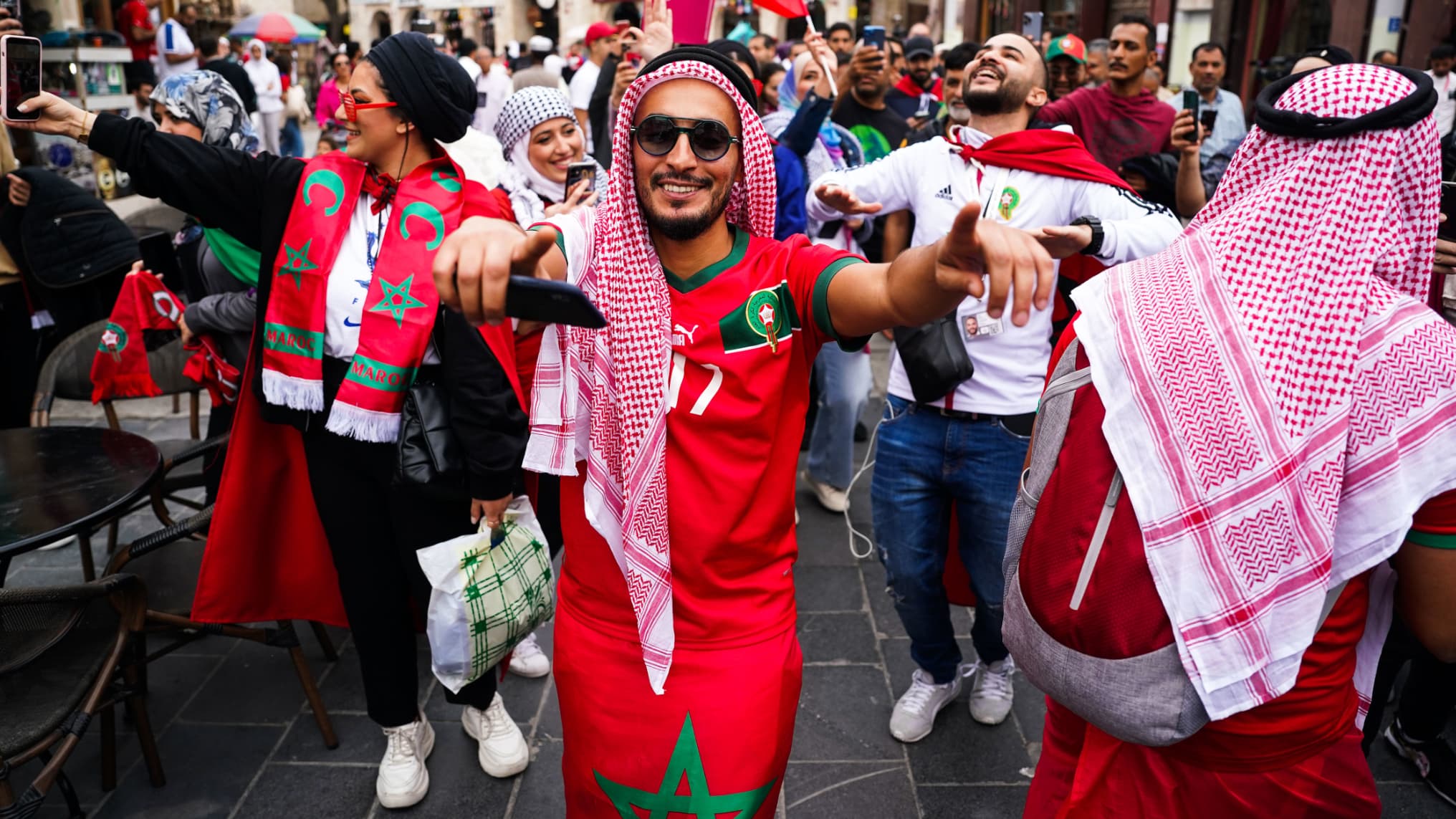 Coupe du monde 2022: à Doha, le monde arabe derrière le Maroc