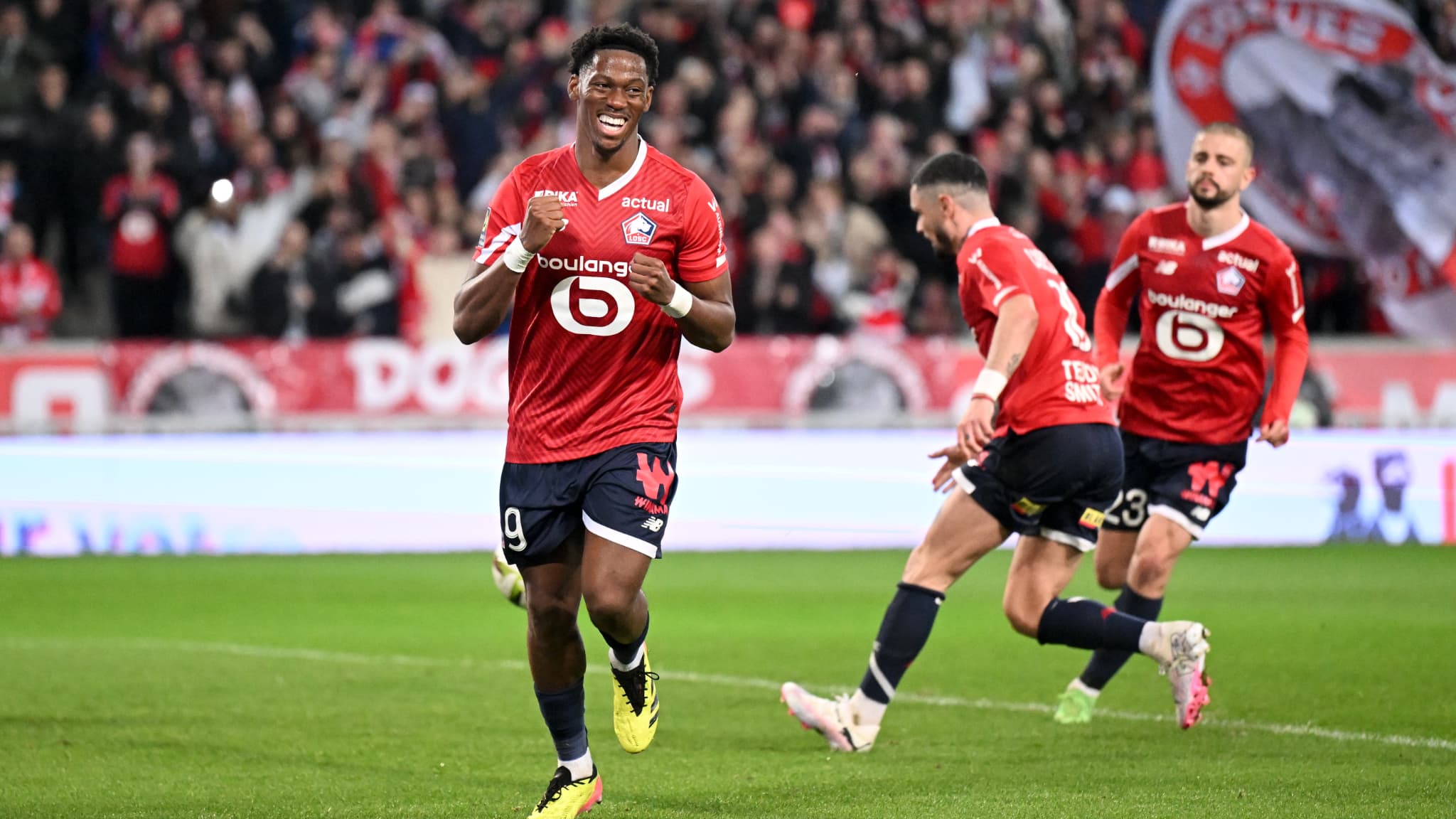 Lille-OM: les Dogues s'offrent un coup et le podium, Marseille prend du ...
