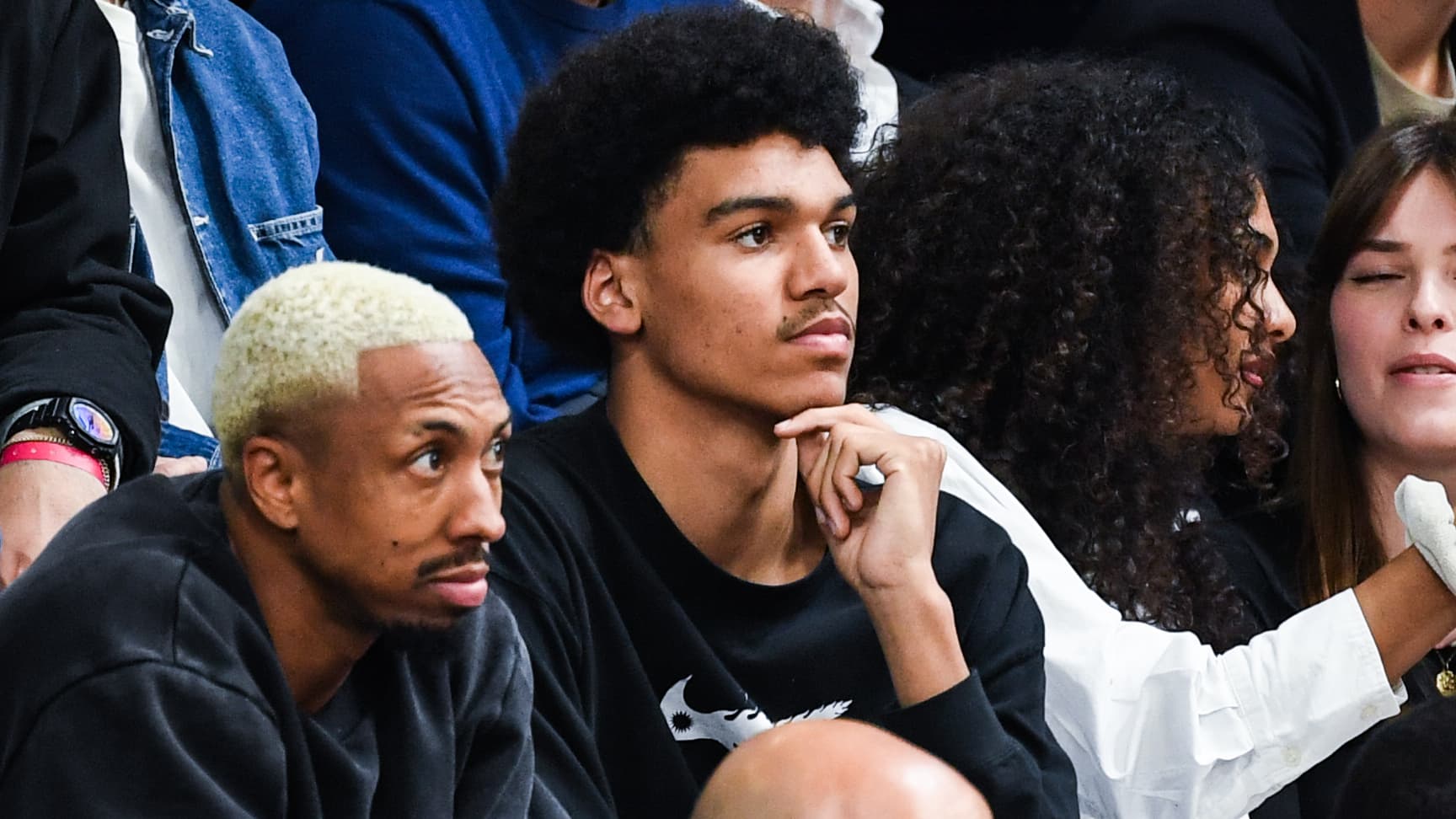 "Il y en a un autre?!": Oscar Wembanyama, le petit frère de Victor ...