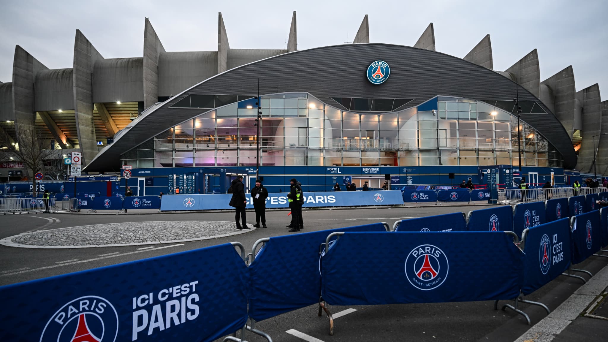 MASSY - New Paris Saint-Germain F.C. Stadium (90,000) | Page 3 ...