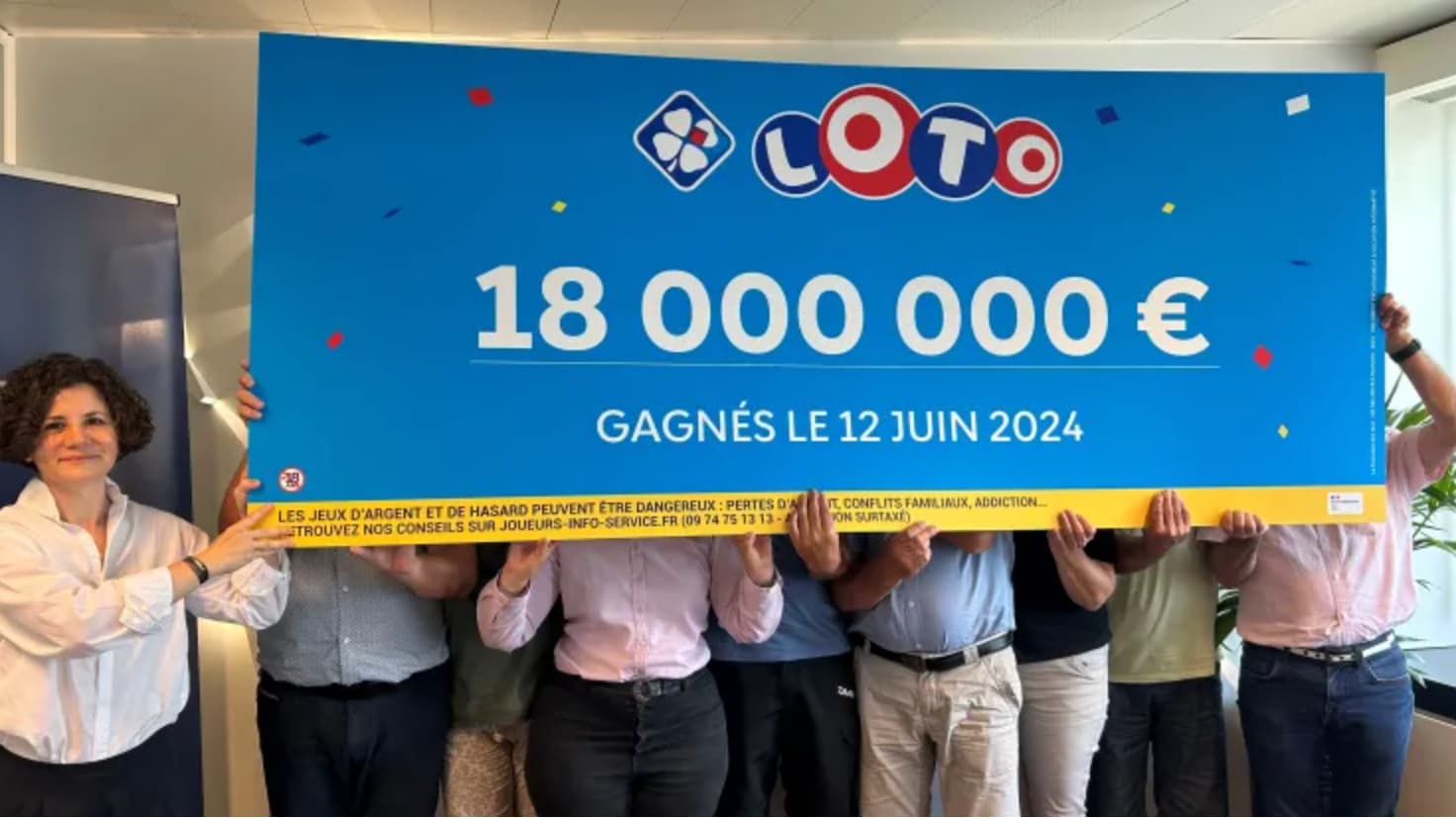 "Le choc était immense": un groupe d'amis remporte 18 millions au loto ...