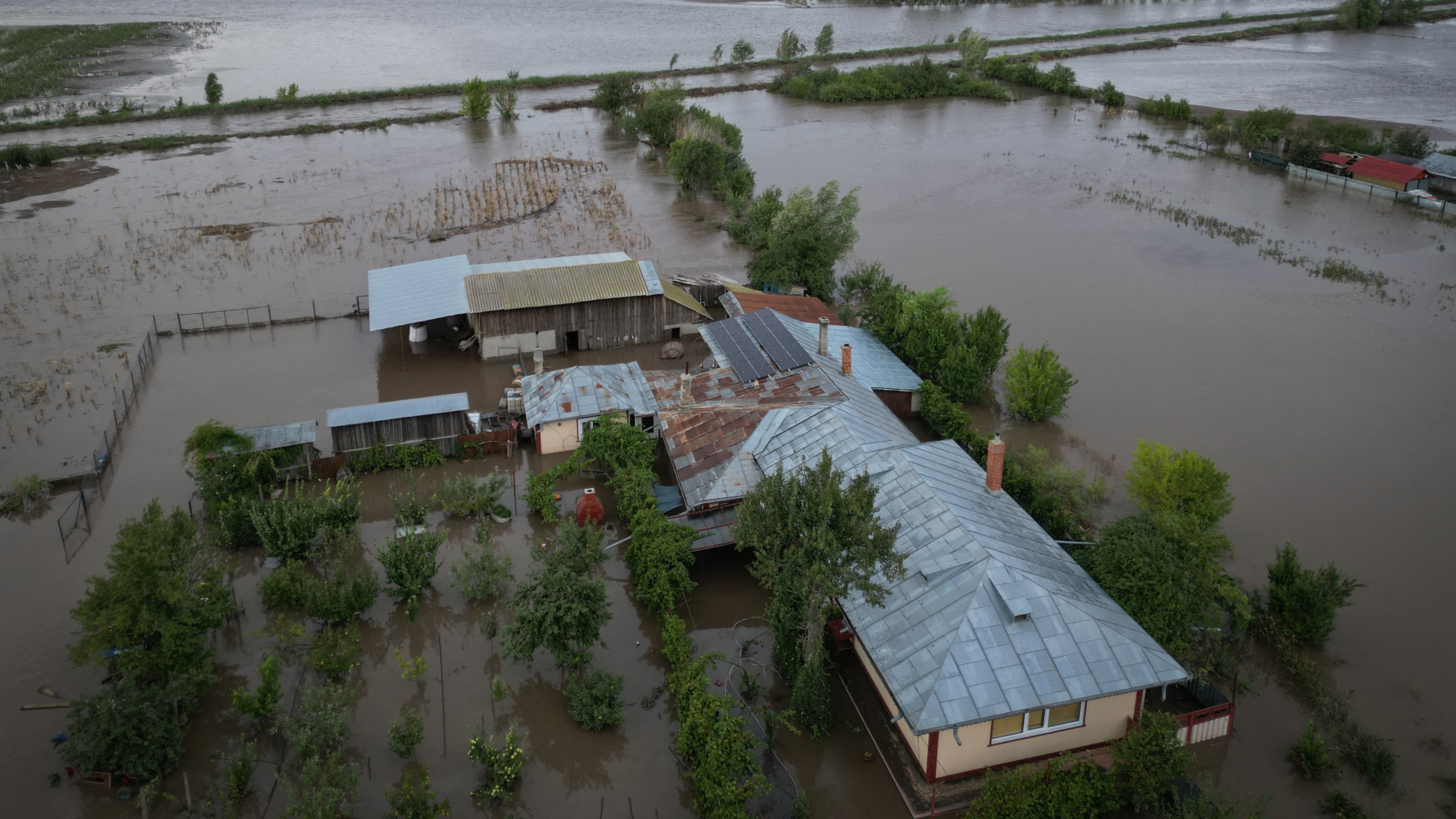"Il ne me reste plus rien": les images impressionnantes de la tempête ...