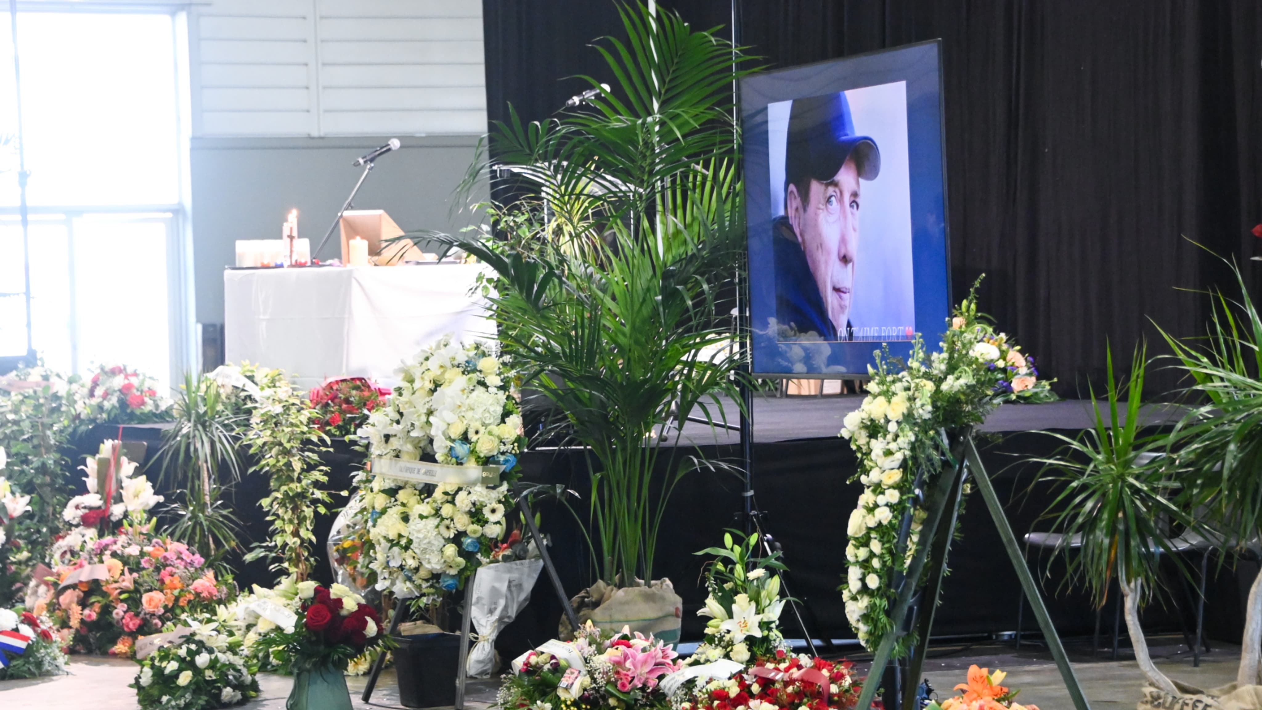 Laurent Blanc, Pablo Longoria... plus d'un milliers de personnes ...