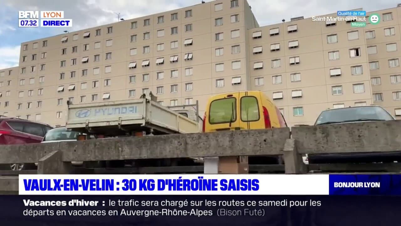 Près de 30 kilos d'héroïne et des armes saisis à Vaulx-en-Velin