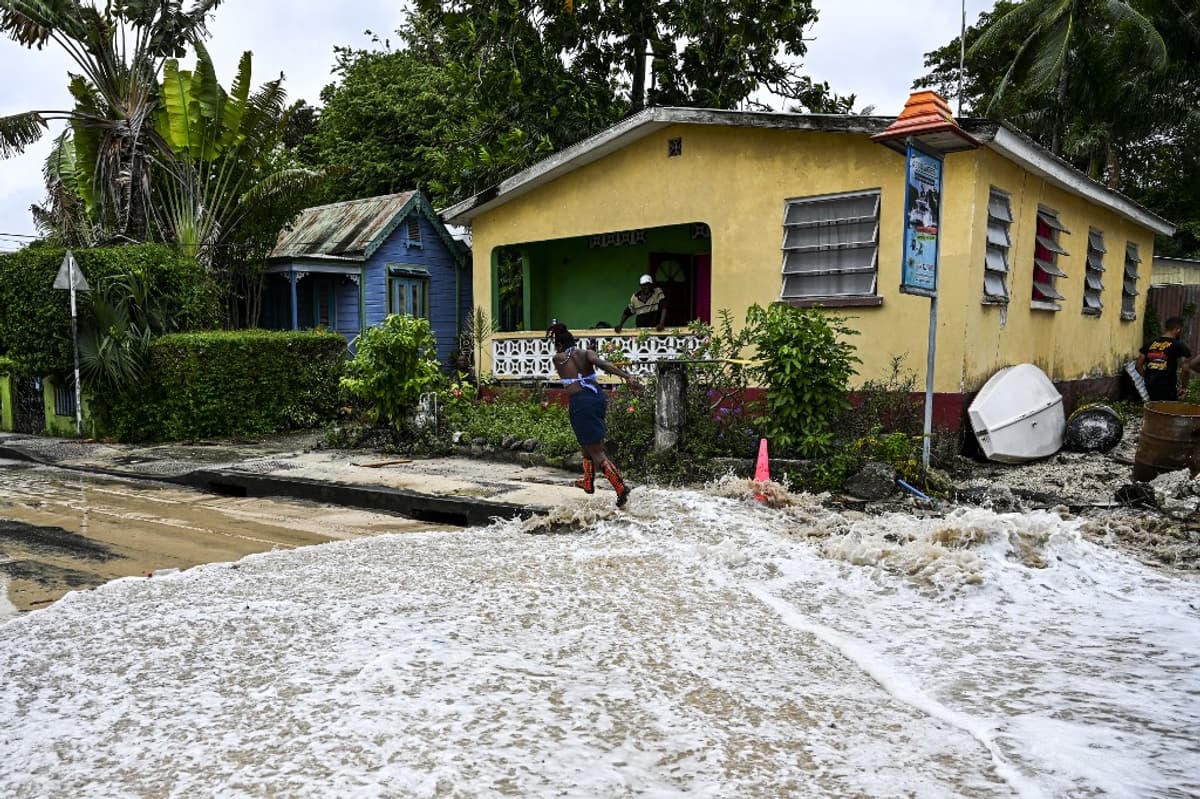 Béryl: les images des premiers dégâts de l'ouragan "potentiellement ...
