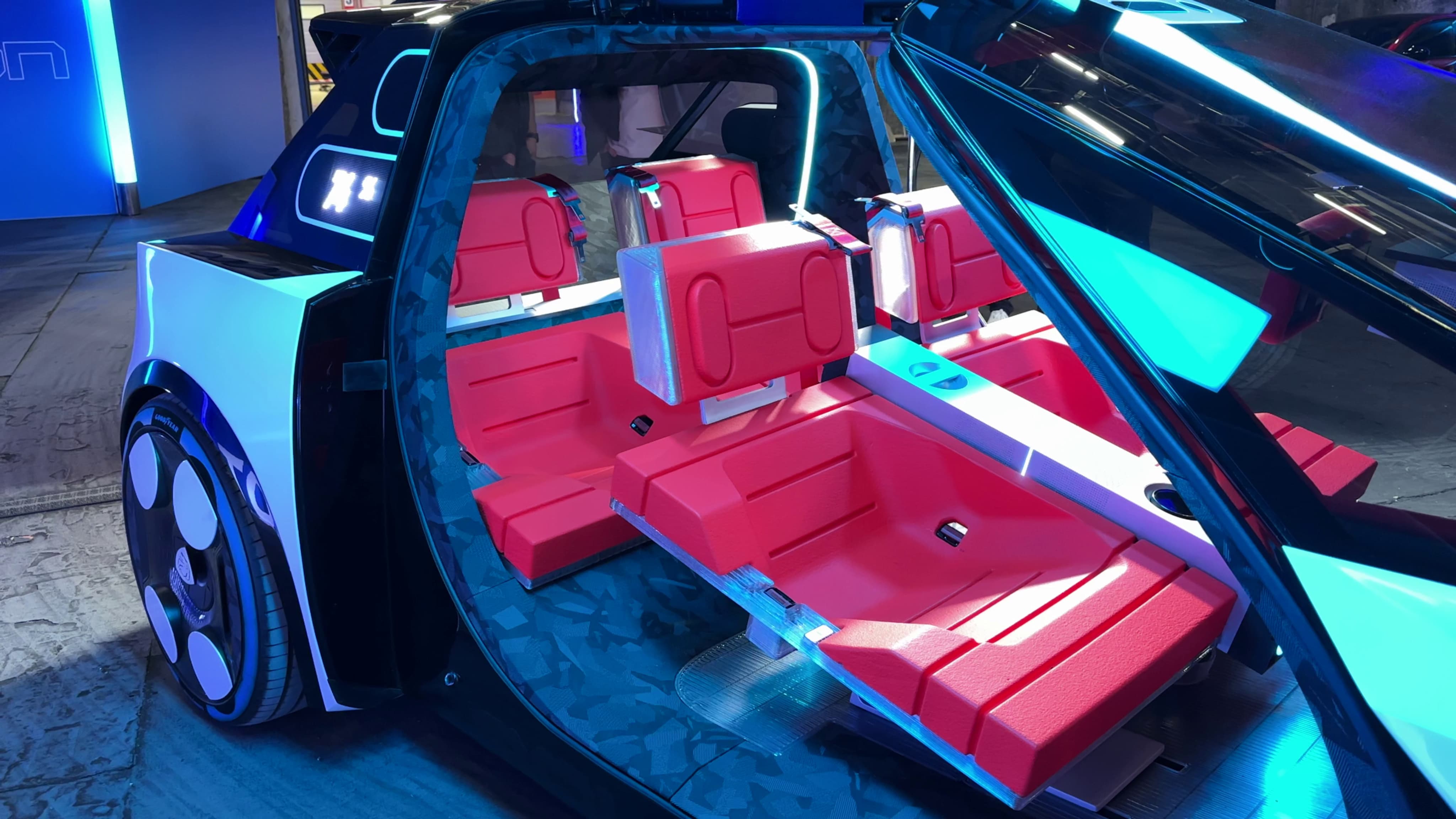 Une technologie déjà présente dans le Cybertruck de Tesla: on a testé ...