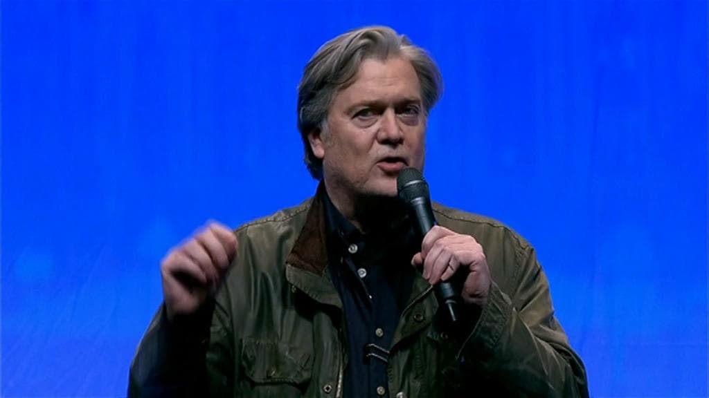 Steve Bannon au congrès du FN: "L'Histoire est de notre côté"