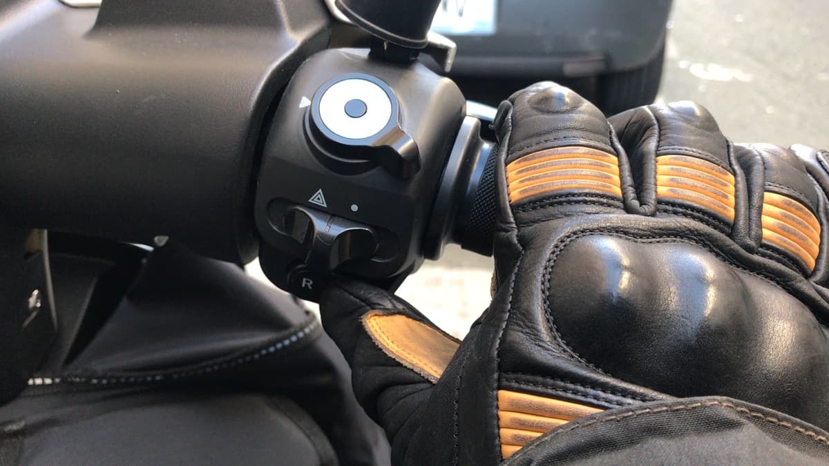 Nous avons testé le scooter électrique SwapperOne de Zeway qui se ...