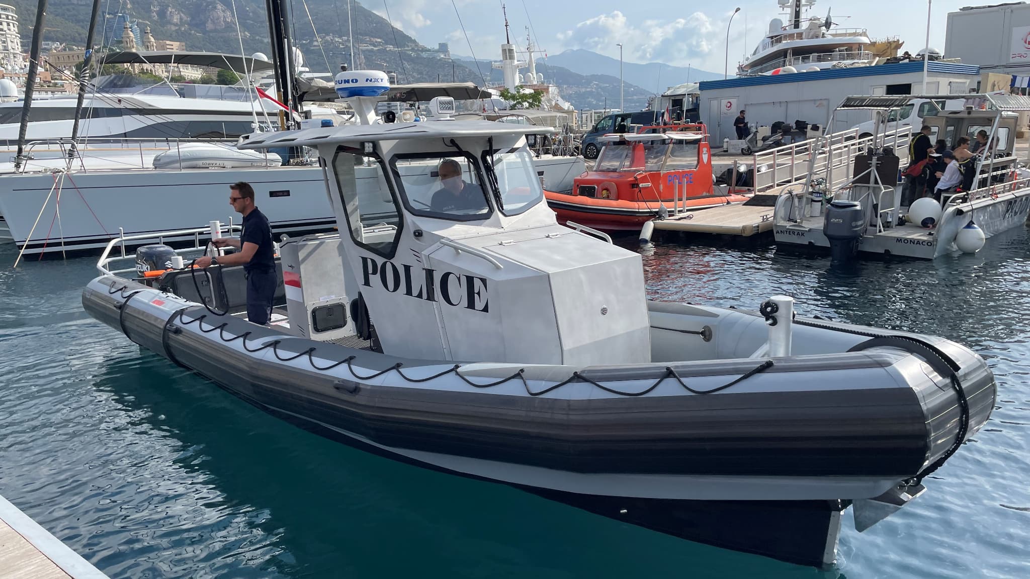 Alpes-Maritimes: un homme repêché au large du cap d'Ail après plus d ...