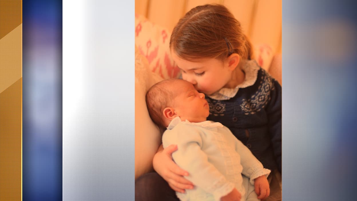 Royal Baby: les deux premières photos officielles du prince Louis