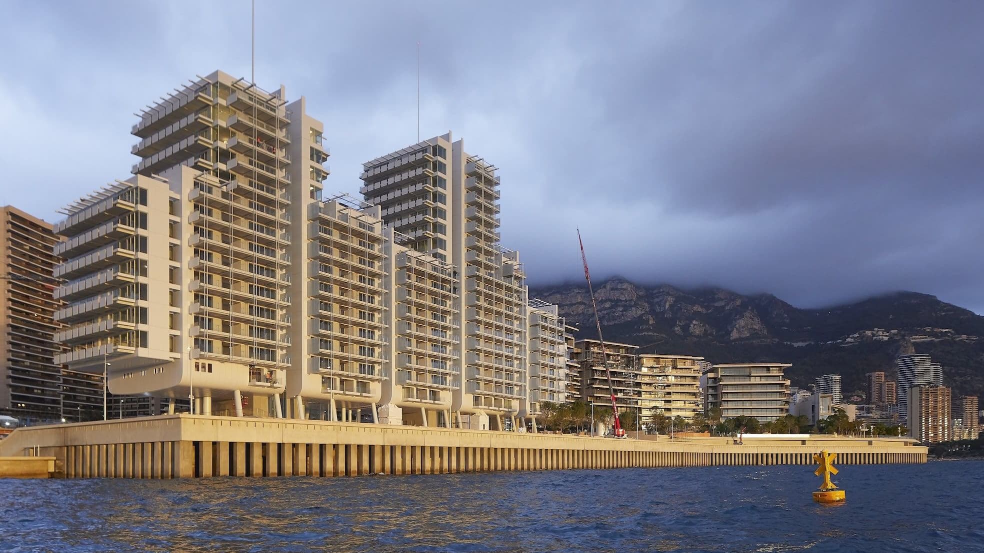Monaco inaugure le complexe Mareterra, six hectares de luxe gagnés sur la mer