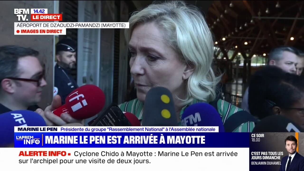 Marine Le Pen à Mayotte: "Je suis venue pour écouter leurs réclamations et s'en faire les porte ...