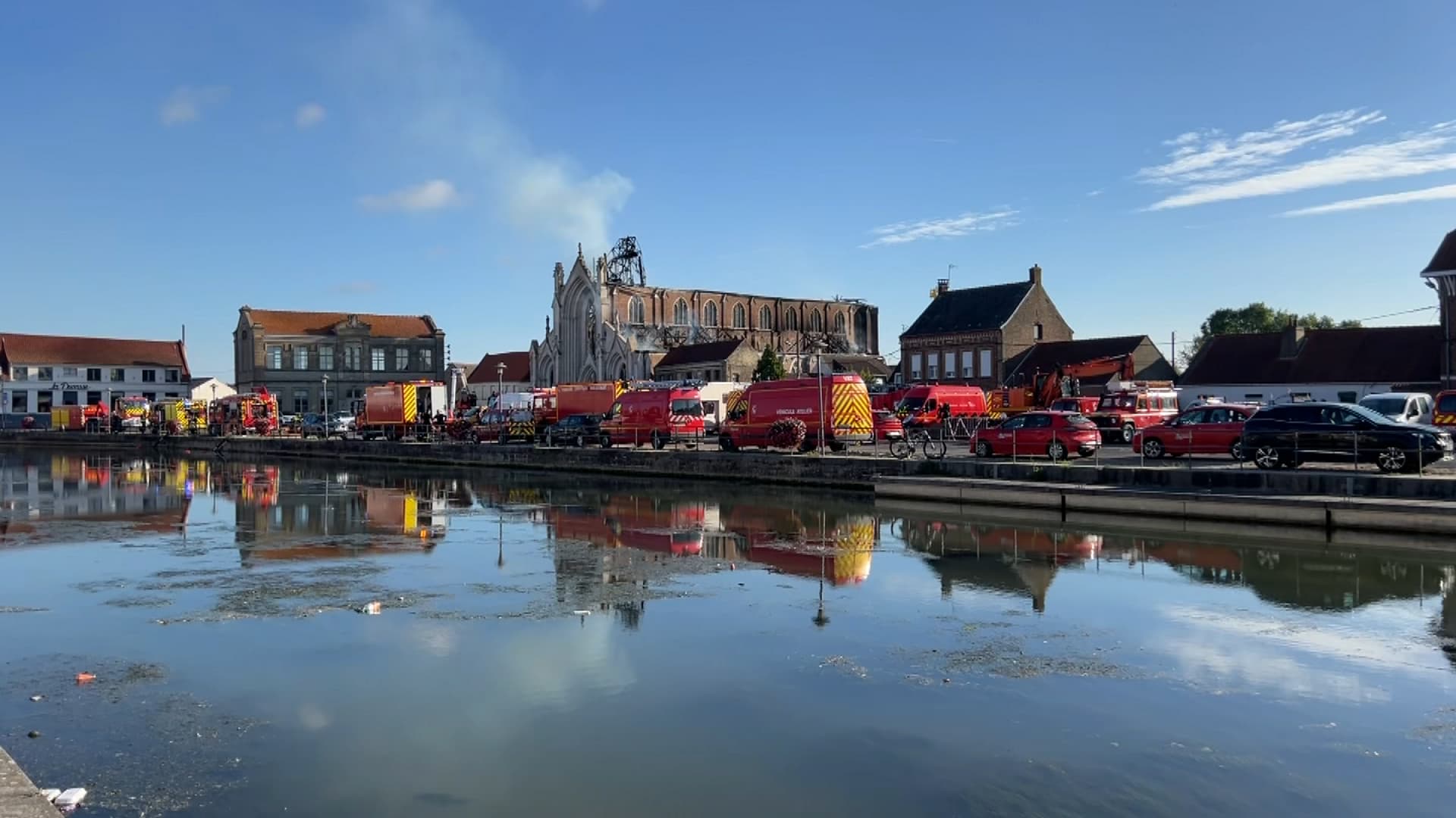 Incendie de l'église de Immaculée-Conception à Saint-Omer: le prêtre ...