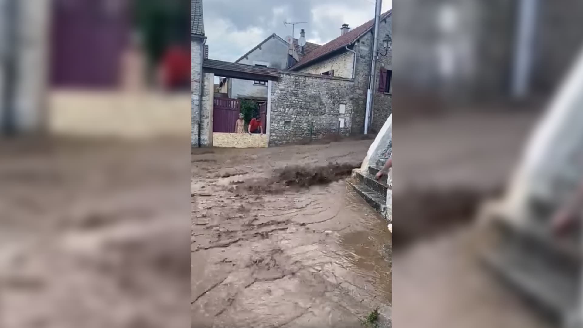 Yvelines: d'impressionnantes coulées de boue observées à Bennecourt