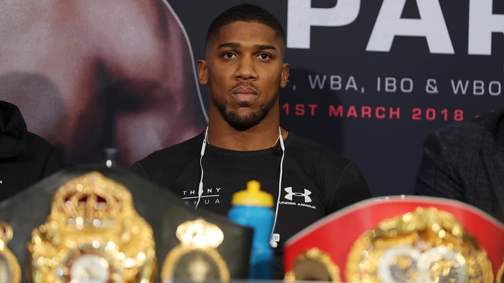Boxe: Joshua annonce quand et comment il va battre Parker