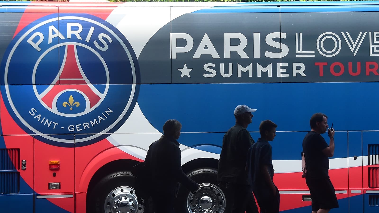 PSG: le bus parisien caillassé dans la nuit à Bilbao après le match de ...