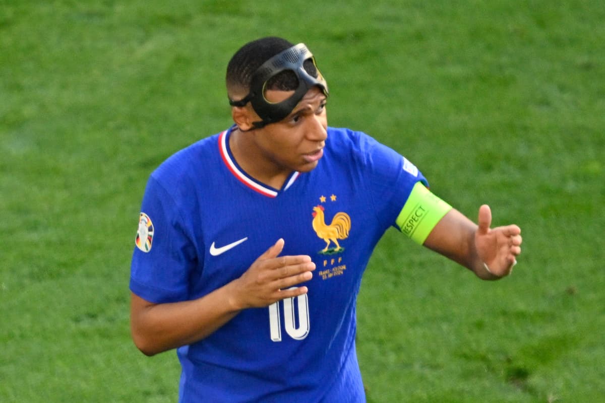 France-Pologne: "Fils de pute", Mbappé remonté contre Lewandowski après ...
