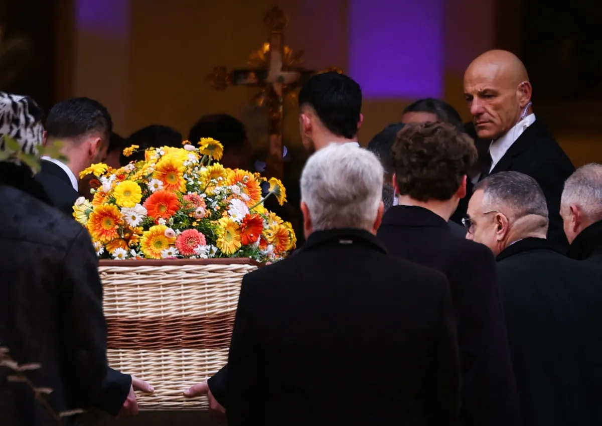 De la musique et de l'émotion: les moments marquants des obsèques de ...