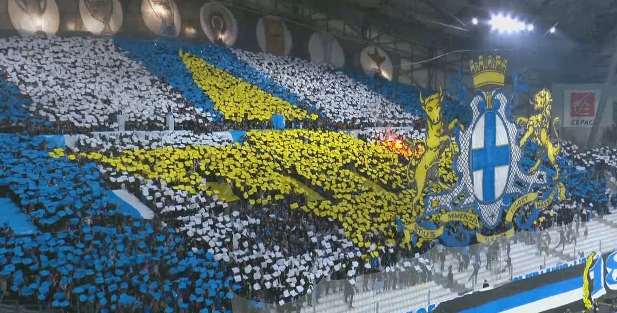 OM-OL: le superbe tifo géant au Vélodrome pour les 120 ans du club