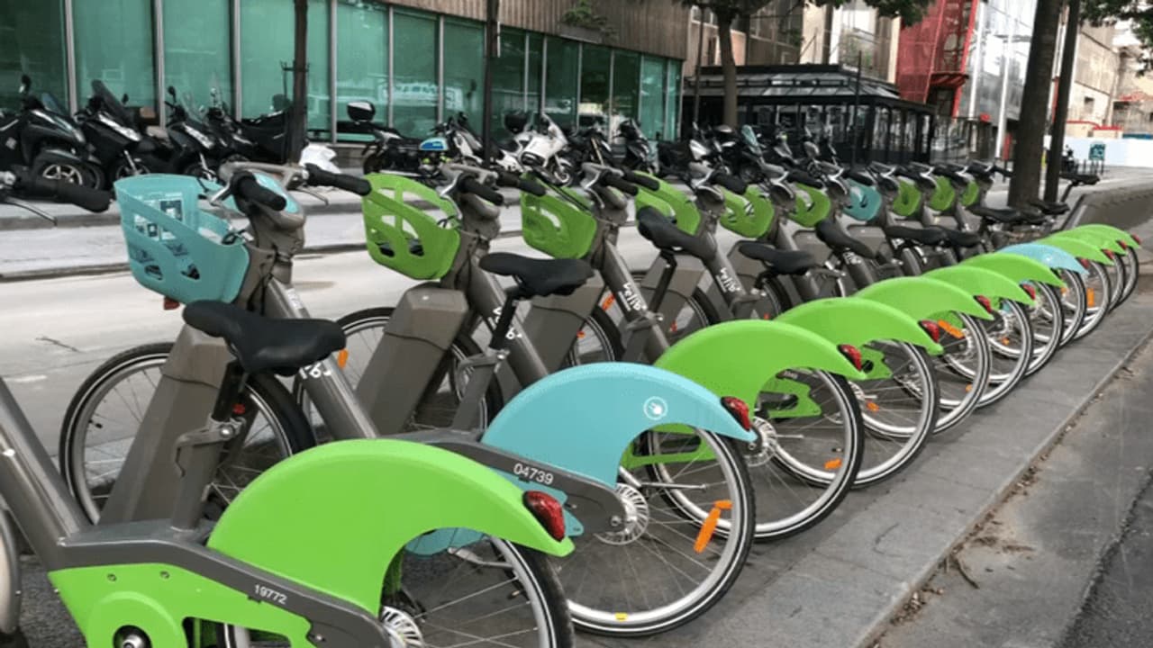 Vélib': un nouveau système pour garer son vélo dans les stations pleines