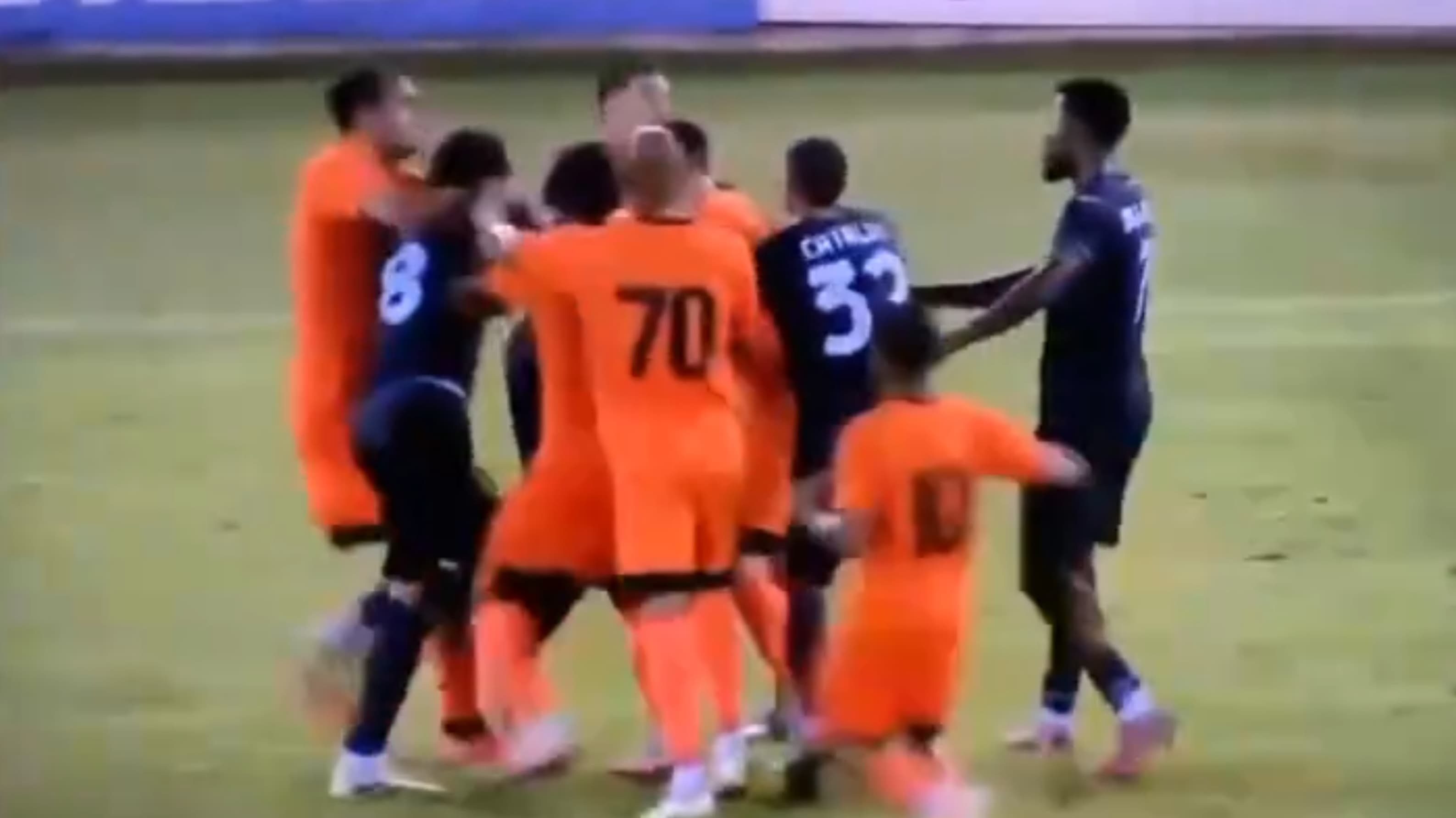 Un match amical de la Lazio dégénère après un mauvais geste de Guendouzi