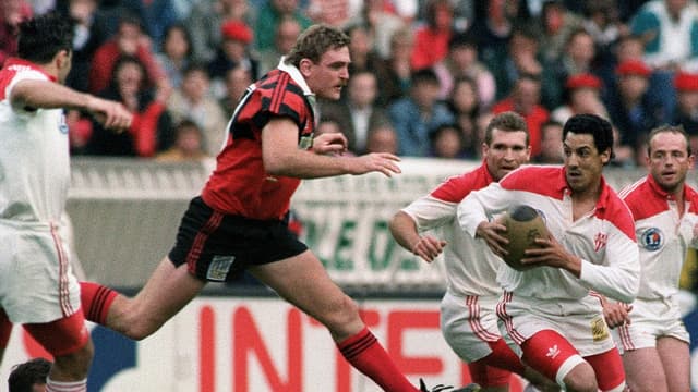 Le rugby français sous le choc après le décès d'Eric Melville