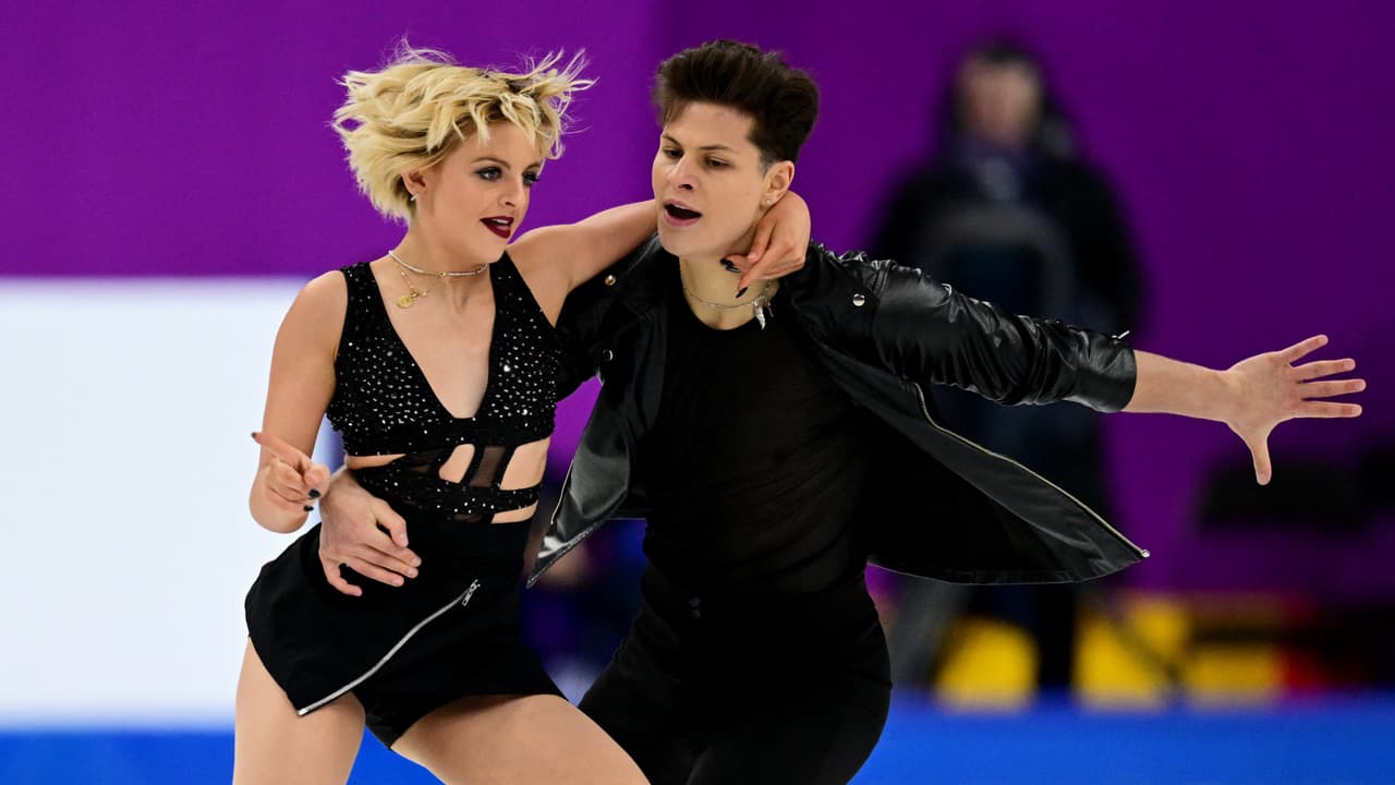 "Je ne sais pas écrire ni lire": le témoignage fort de la patineuse ...