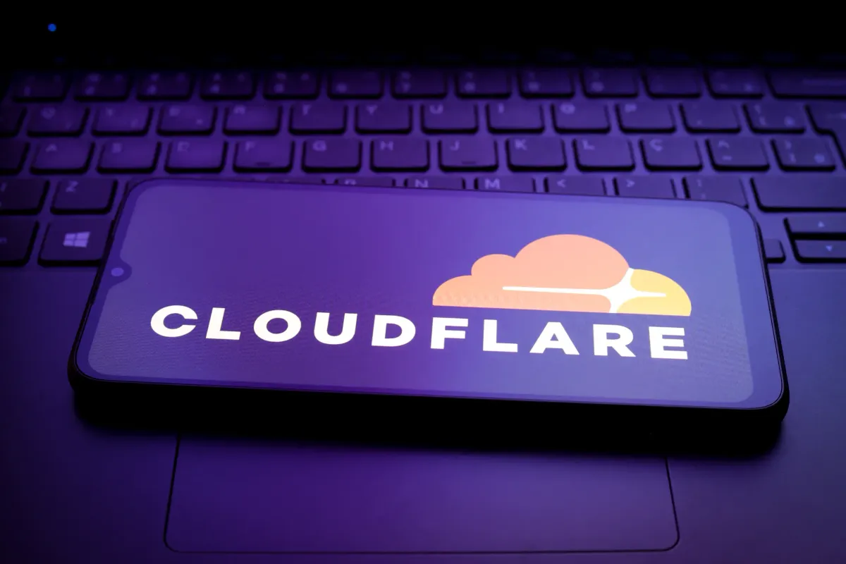 Comment un seul fichier trop lourd mais essentiel est à l’origine de la chute de Cloudflare et d ...