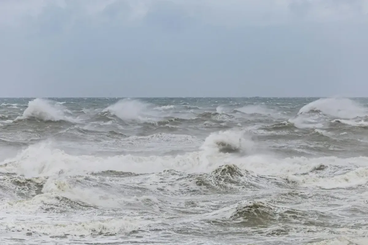 Tempête Goretti: la Manche placée en vigilance rouge pour vents ...