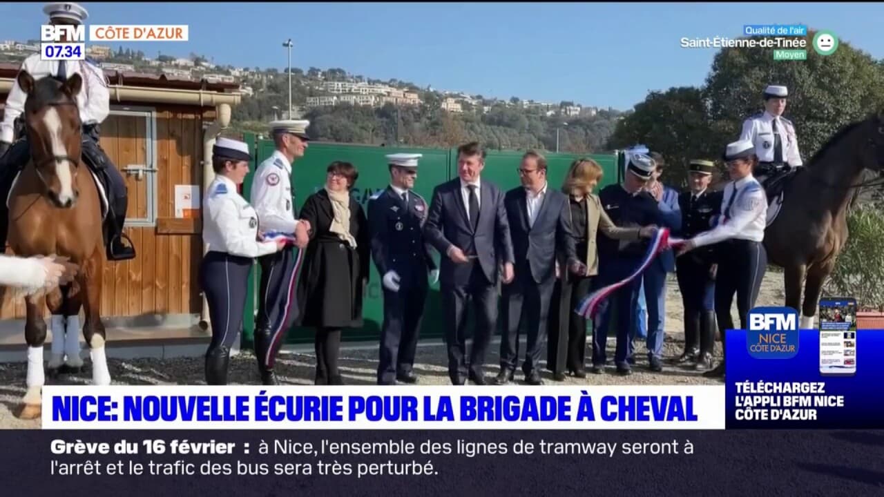 Nice: la brigade équestre de la police municipale fait peau neuve