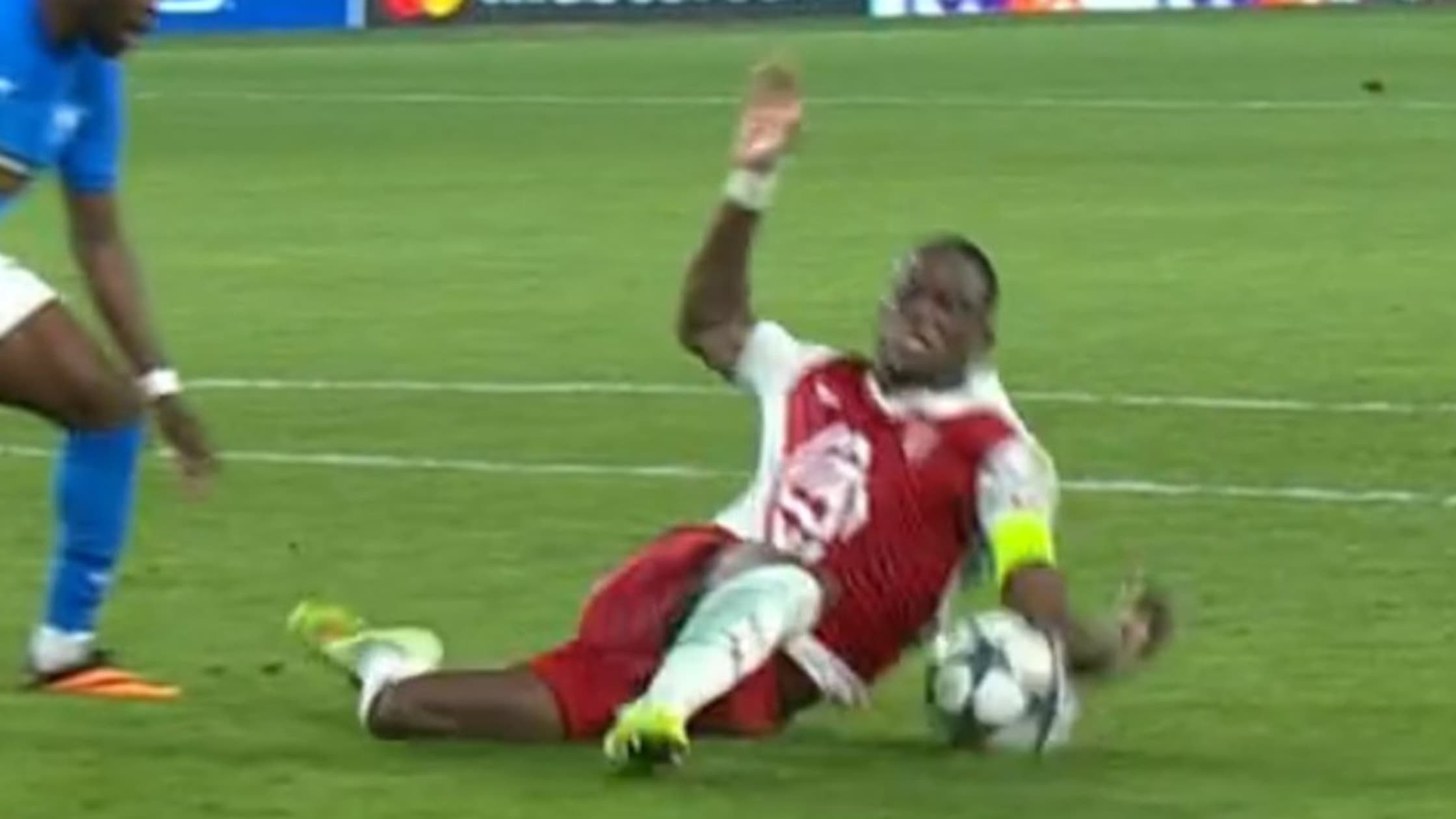 Ligue des champions: ce penalty inaperçu auquel Monaco a échappé sur la ...