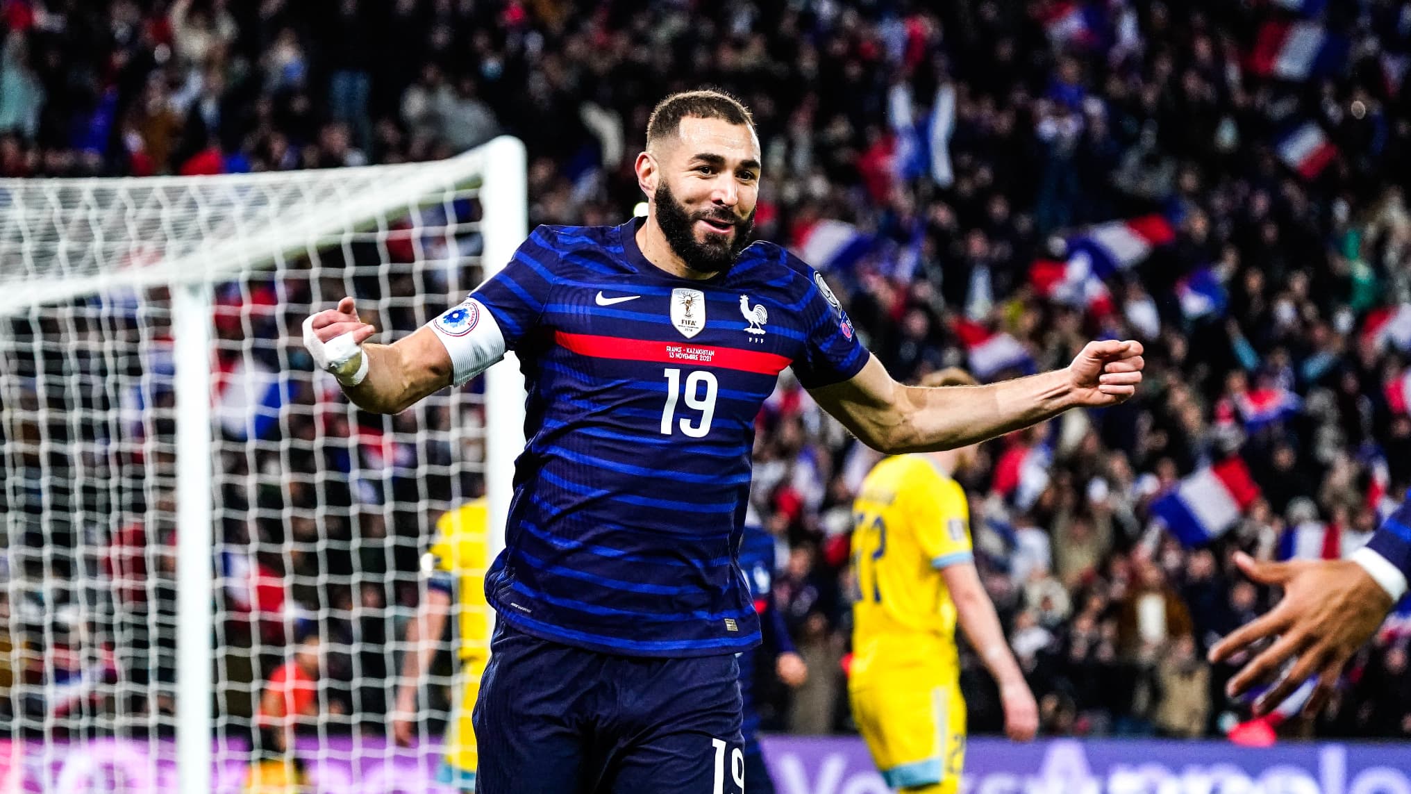 Equipe de France: Karim Benzema annonce sa retraite internationale