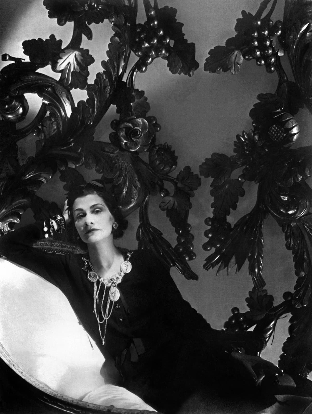 Chanel dévoile une nouvelle collection de haute joaillerie inspirée par ...